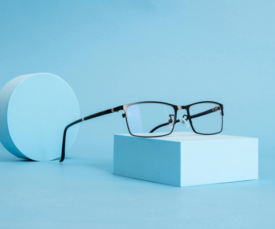 Blue Light Glasses: Do They Really Work? - Peermed